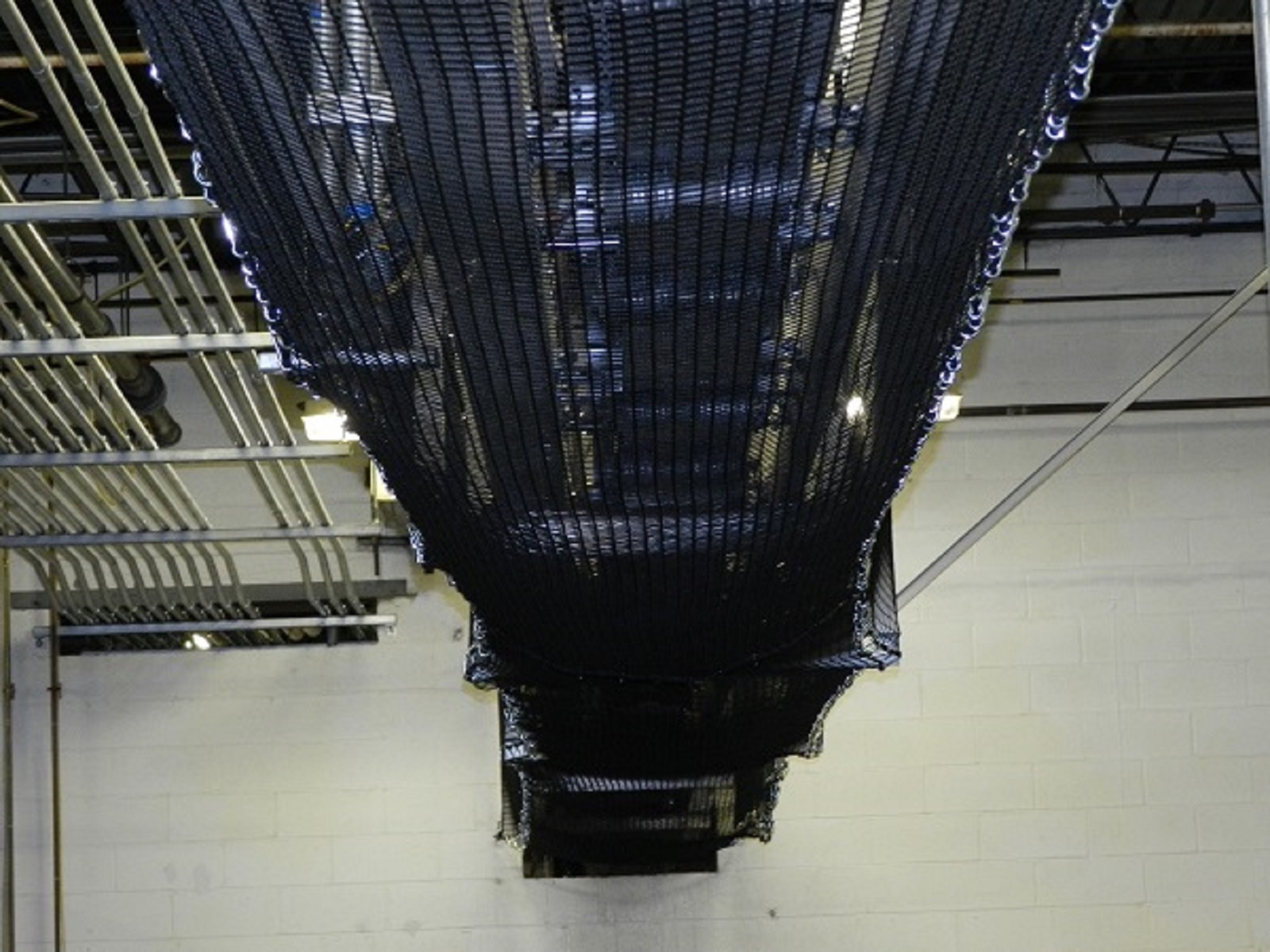 Industrial Conveyor Netting 1200-4 – Safety Netting Solutions